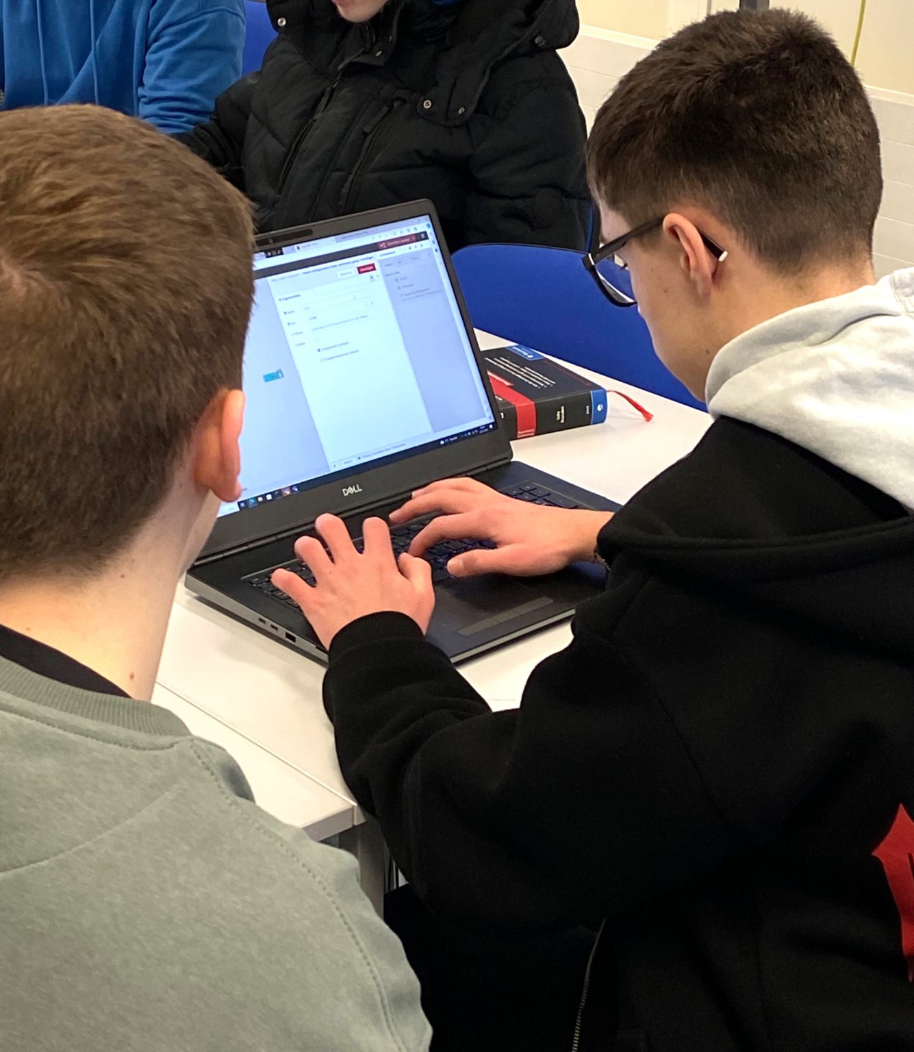 Umwelt und Technik erleben in Polch – 10.Klässler unter der Leitung von ...